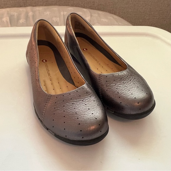 Clarks | Shoes | Clarks Unstructured Pewter Metallic Flats With Very ...